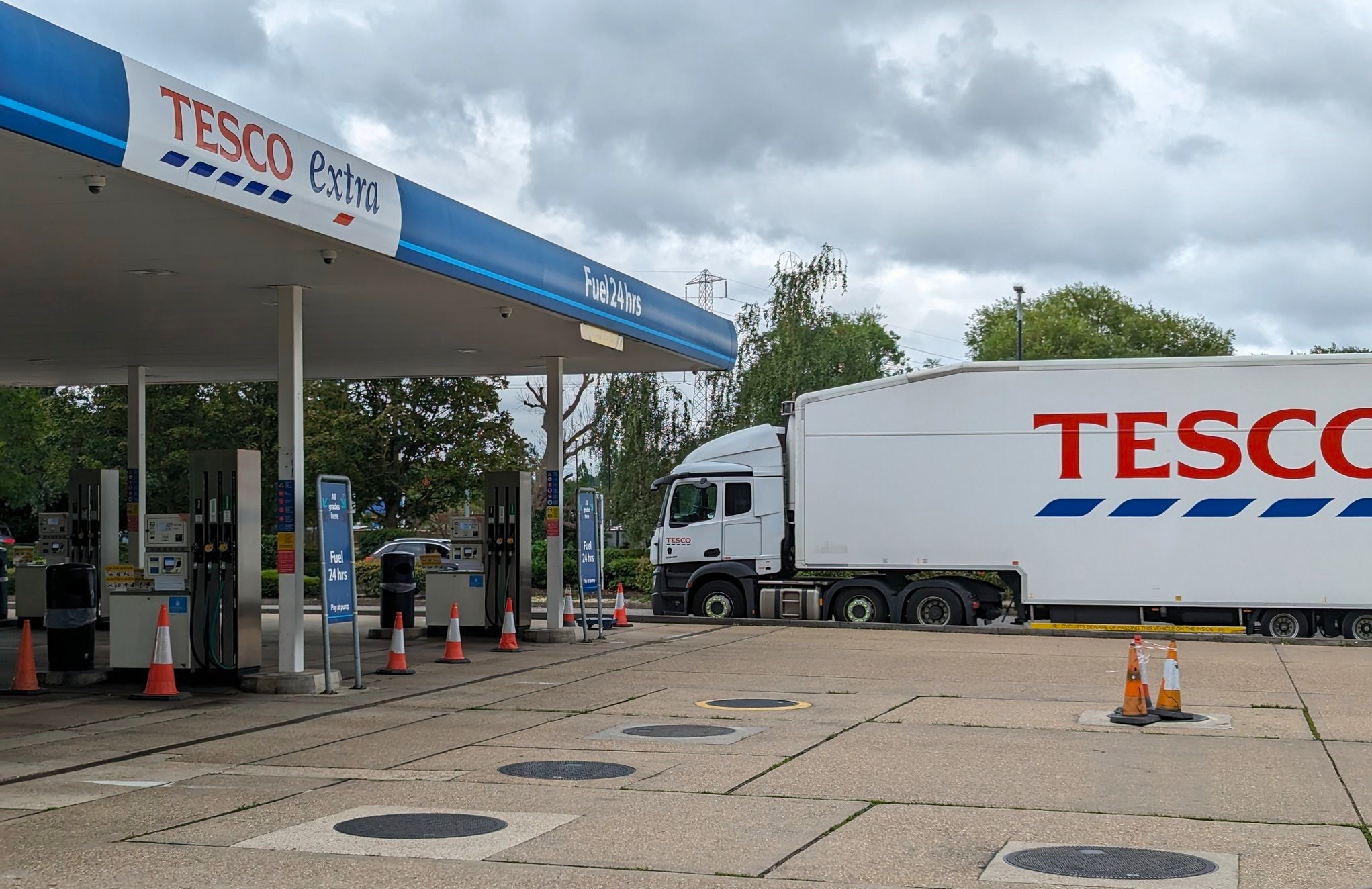 Tesco Petrol Station in Watford Only Accepts Pay at Pump - Watford ...